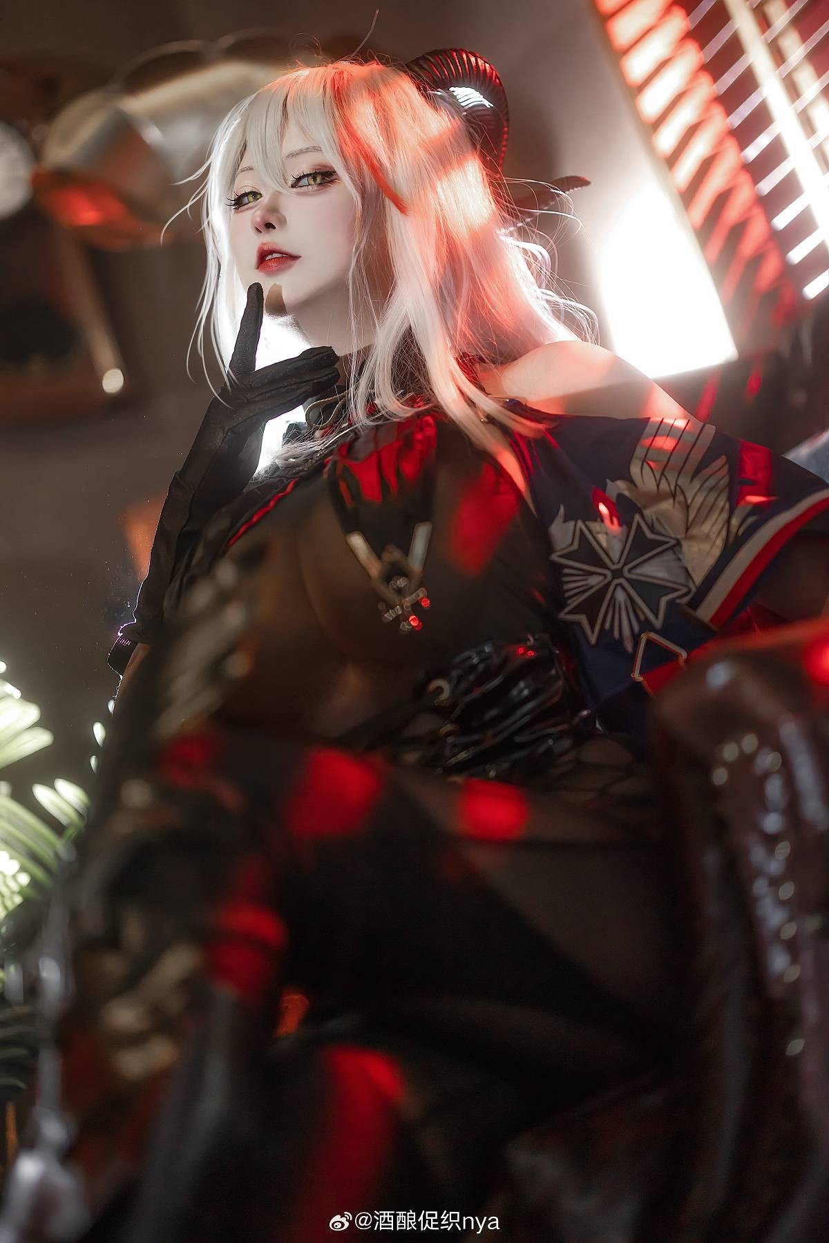 「碧蓝航线」埃吉尔 cosplay 你想要……再靠近一点？ – E次元